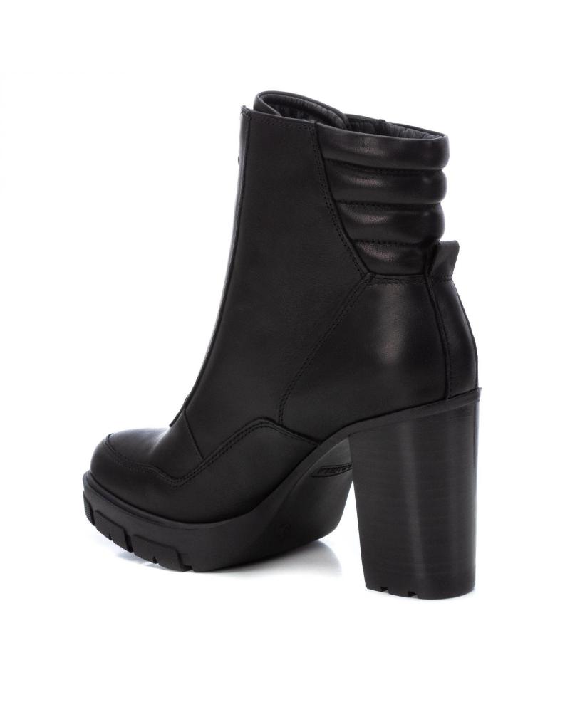 Botines De Mujer CARMELA BOTINES MUJER MODELO 160286C COLOR NEGRO