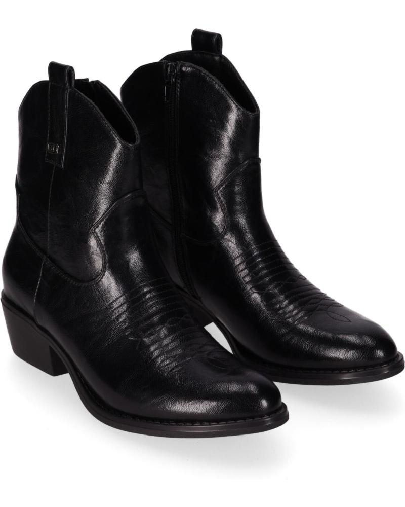 Inicio-CHIKA10-ISKIA-02-NEGRO-BLACK